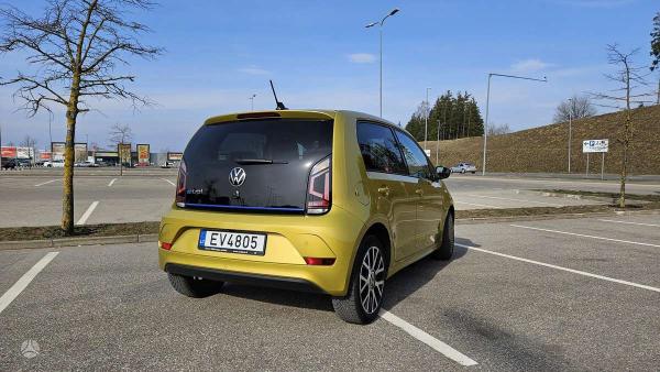 Yellow Volkswagen Up 2020 in Vilnius, with an engine capacity of 0.00 L and mileage of 46 thousand km for 10999 €, photo 5 on AUTOMOTO.COM.LV