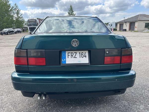 Zaļš Volkswagen Vento 1996 Kelmė, ar dzinēja tilpumu 1.90 L un nobraukumu 280 tūkst. km par 1600 €, foto 5 vietnē AUTOMOTO.COM.LV