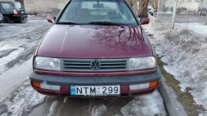Volkswagen Vento 1992 Mažeikiai, ar dzinēja tilpumu 1.80 L un nobraukumu 342 tūkst. km par 900 €, foto  vietnē AUTOMOTO.COM.LV
