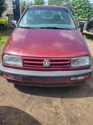Volkswagen Vento 1994 in Vilkaviskis, with an engine capacity of 1.80 L and mileage of 2218 thousand km for 750 €, photo  on AUTOMOTO.COM.LV