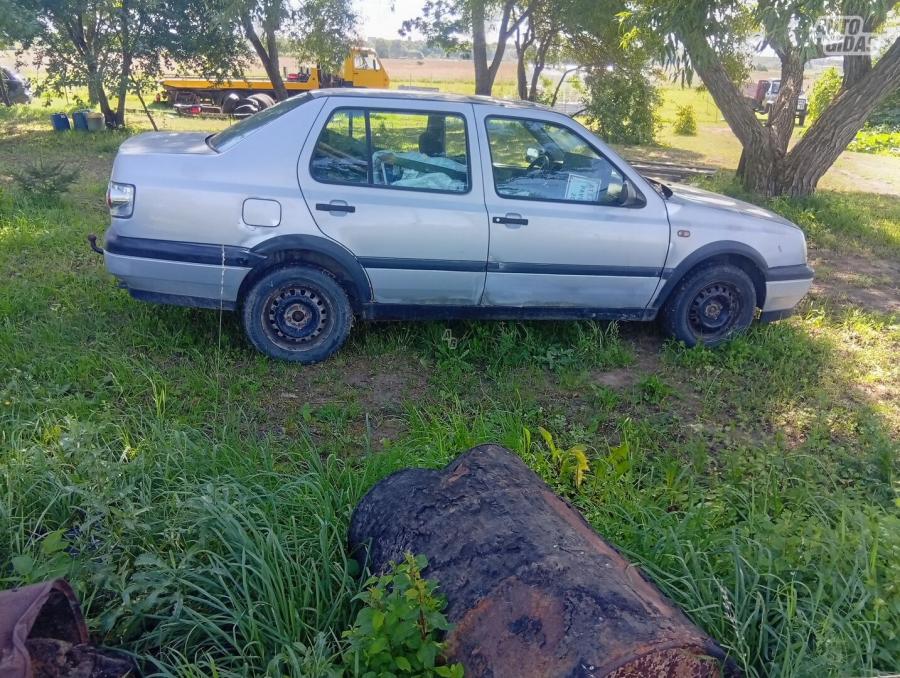Volkswagen Vento 1994 Šauļi, ar dzinēja tilpumu 1.90 L un nobraukumu 263 tūkst. km par 500 €, foto 1 vietnē AUTOMOTO.COM.LV