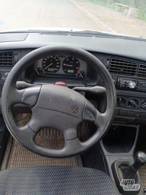 Volkswagen Vento 1994 in Utena, with an engine capacity of 1.90 L and mileage of 94 thousand km for 799 €, photo 14 on AUTOMOTO.COM.LV