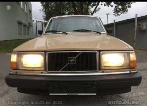 Brown Volvo 240 1984 in Tallinn, with an engine capacity of 0.00 L and mileage of 340 thousand km for 12000 €, photo  on AUTOMOTO.COM.LV