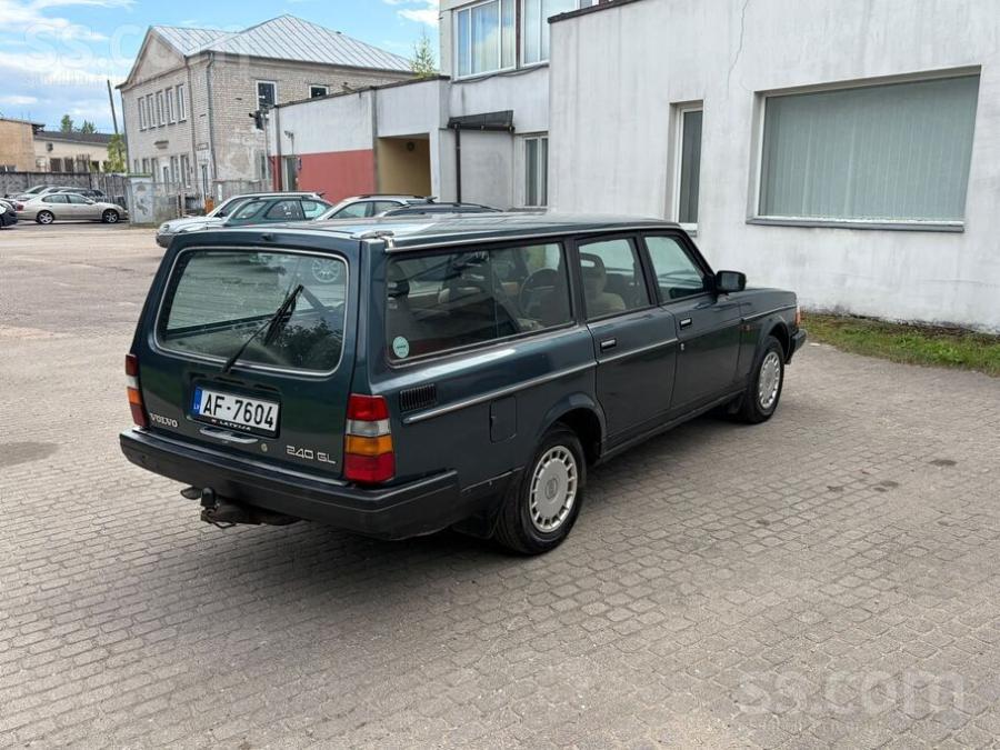 Зеленый Вольво 240 1990 в Рига, объемом двигателя 2.40 л и пробегом 301 тыс. км за 2700 €, фото 5 на AUTOMOTO.COM.LV