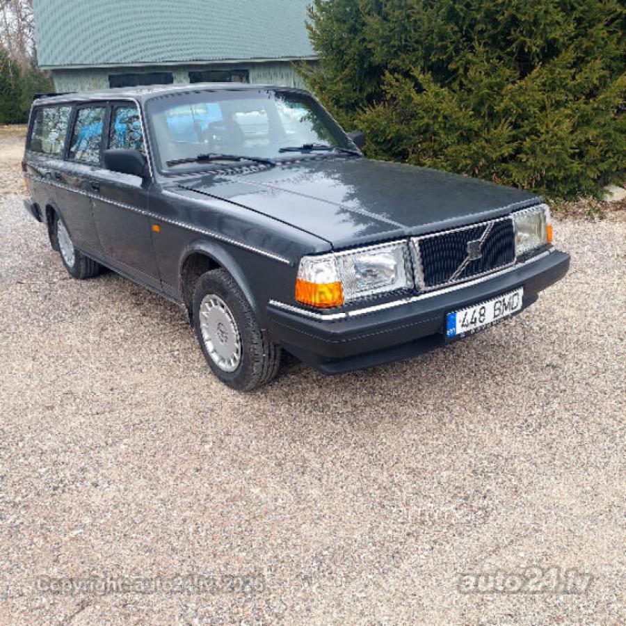 Pelēks Volvo 240 1991 Tallina, ar dzinēja tilpumu 2.30 L un nobraukumu 0 tūkst. km par 7600 €, foto 3 vietnē AUTOMOTO.COM.LV