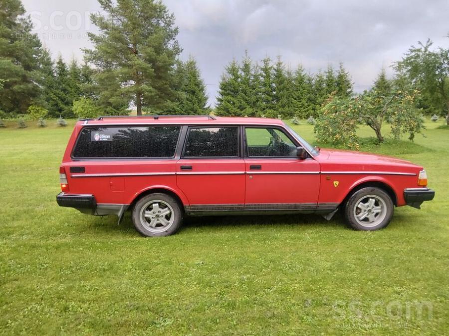 Sarkans Volvo 240 1992 Rīga, ar dzinēja tilpumu 2.40 L un nobraukumu 271 tūkst. km par 6000 €, foto 3 vietnē AUTOMOTO.COM.LV