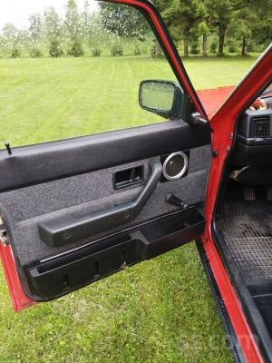 Sarkans Volvo 240 1992 Rīga, ar dzinēja tilpumu 2.40 L un nobraukumu 271 tūkst. km par 6000 €, foto 9 vietnē AUTOMOTO.COM.LV