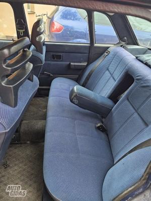 Volvo 240 1989 Panevēža, ar dzinēja tilpumu 2.40 L un nobraukumu 330 tūkst. km par 2500 €, foto 9 vietnē AUTOMOTO.COM.LV