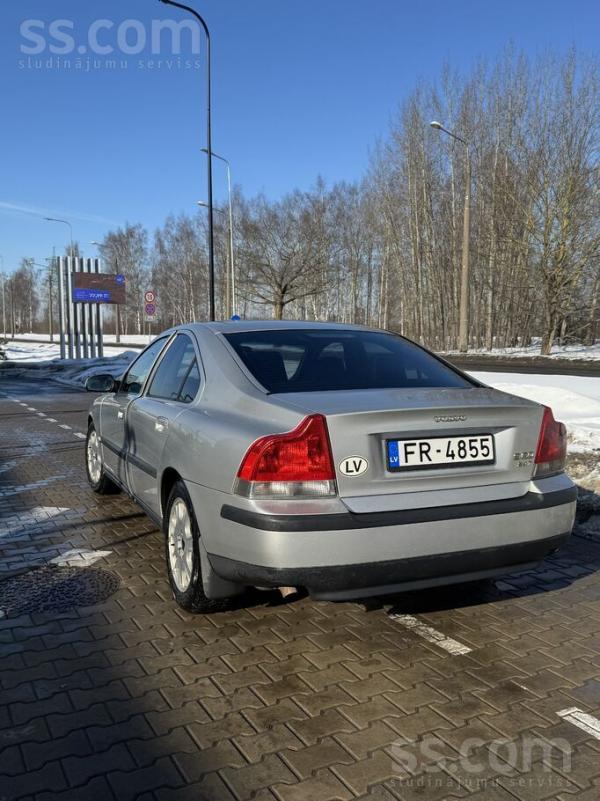 Volvo 240 2001 Rīga, ar dzinēja tilpumu 2.40 L un nobraukumu 356 tūkst. km par 1200 €, foto 5 vietnē AUTOMOTO.COM.LV