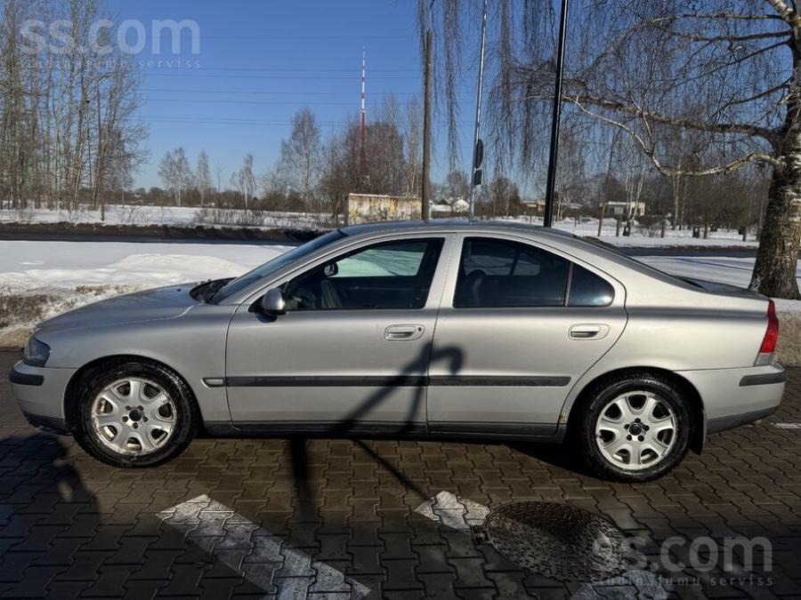 Volvo 240 2001 Rīga, ar dzinēja tilpumu 2.40 L un nobraukumu 356 tūkst. km par 1200 €, foto 6 vietnē AUTOMOTO.COM.LV