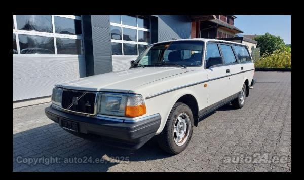 Balts Volvo 240 1991 Tallina, ar dzinēja tilpumu 2.40 L un nobraukumu 0 tūkst. km par 6400 €, foto 11 vietnē AUTOMOTO.COM.LV