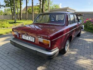 Sarkans Volvo 244 1975 Molėtai, ar dzinēja tilpumu 2.13 L un nobraukumu 226 tūkst. km par 4900 €, foto 4 vietnē AUTOMOTO.COM.LV