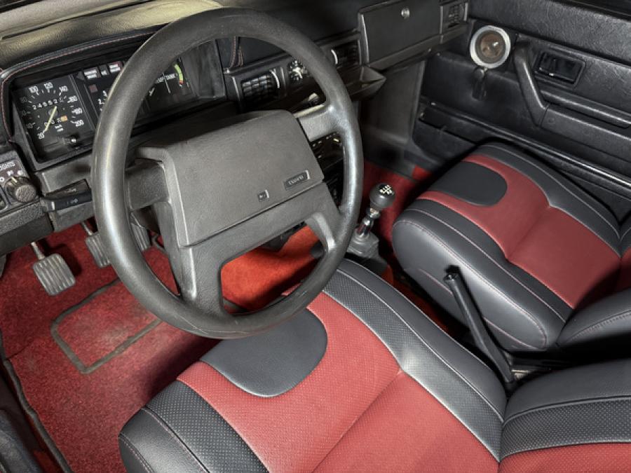 Red Volvo 244 1977 in Tallinn, with an engine capacity of 0.00 L and mileage of 0 thousand km for 7500 €, photo 5 on AUTOMOTO.COM.LV