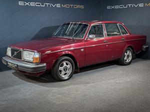Red Volvo 244 1977 in Tallinn, with an engine capacity of 0.00 L and mileage of 0 thousand km for 7500 €, photo 13 on AUTOMOTO.COM.LV