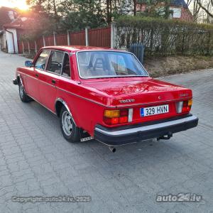 Sarkans Volvo 244 1979 Tartu, ar dzinēja tilpumu 2.10 L un nobraukumu 0 tūkst. km par 5500 €, foto 7 vietnē AUTOMOTO.COM.LV