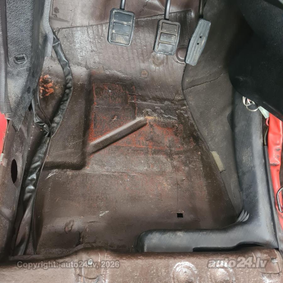 Sarkans Volvo 244 1979 Tartu, ar dzinēja tilpumu 2.10 L un nobraukumu 0 tūkst. km par 5500 €, foto 17 vietnē AUTOMOTO.COM.LV