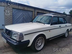 White Volvo 244 1987 in Riga, with an engine capacity of 2.30 L and mileage of 258 thousand km for 3900 €, photo  on AUTOMOTO.COM.LV