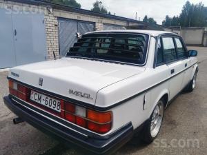 Balts Volvo 244 1987 Rīga, ar dzinēja tilpumu 2.30 L un nobraukumu 258 tūkst. km par 3900 €, foto 6 vietnē AUTOMOTO.COM.LV