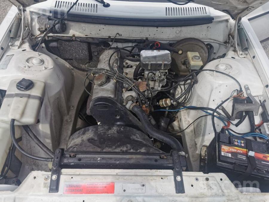 Balts Volvo 244 1987 Rīga, ar dzinēja tilpumu 2.30 L un nobraukumu 258 tūkst. km par 3900 €, foto 7 vietnē AUTOMOTO.COM.LV