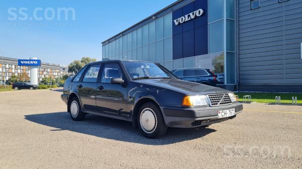 Zaļš Volvo 440 1989 Rīga, ar dzinēja tilpumu 1.80 L un nobraukumu 120 tūkst. km par 1800 €, foto 1 vietnē AUTOMOTO.COM.LV