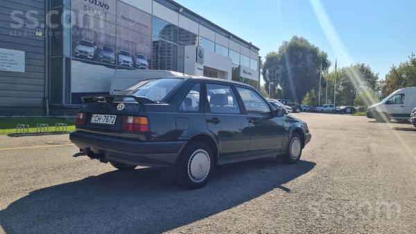 Zaļš Volvo 440 1989 Rīga, ar dzinēja tilpumu 1.80 L un nobraukumu 120 tūkst. km par 1800 €, foto 2 vietnē AUTOMOTO.COM.LV