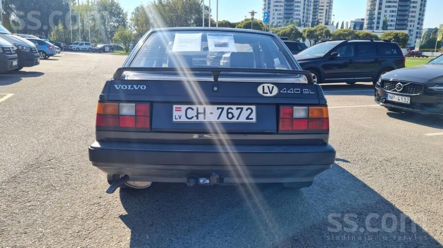 Green Volvo 440 1989 in Riga, with an engine capacity of 1.80 L and mileage of 120 thousand km for 1800 €, photo 6 on AUTOMOTO.COM.LV