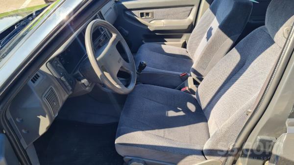 Zaļš Volvo 440 1989 Rīga, ar dzinēja tilpumu 1.80 L un nobraukumu 120 tūkst. km par 1800 €, foto 6 vietnē AUTOMOTO.COM.LV