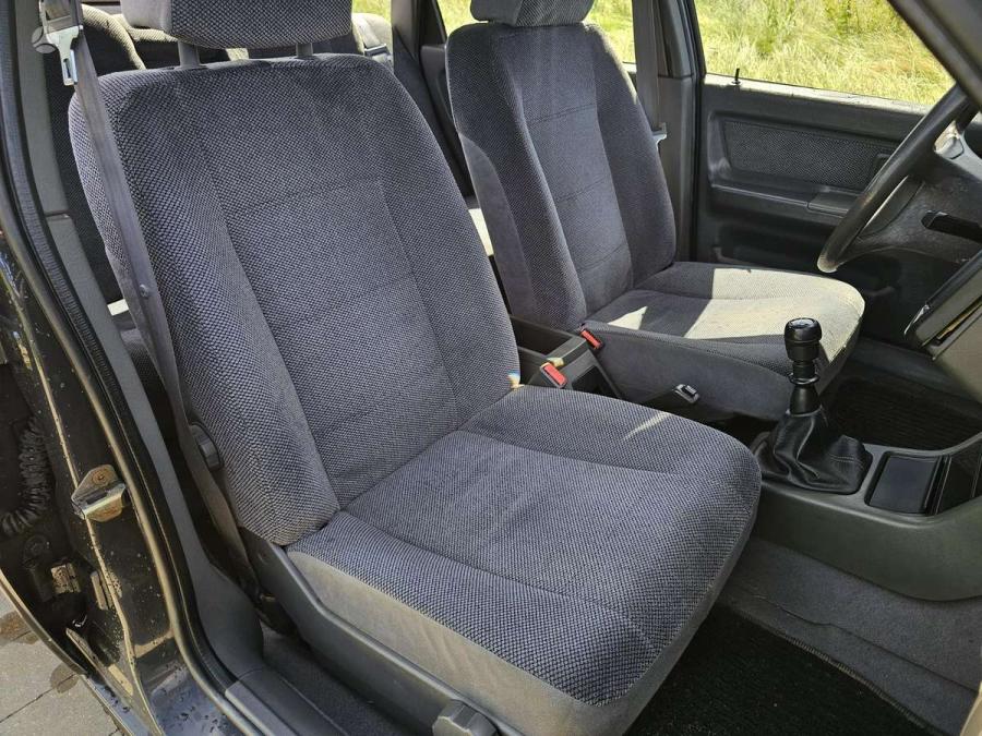 Grey Volvo 440 1989 in Riga, with an engine capacity of 1.72 L and mileage of 117 thousand km for 2900 €, photo 30 on AUTOMOTO.COM.LV