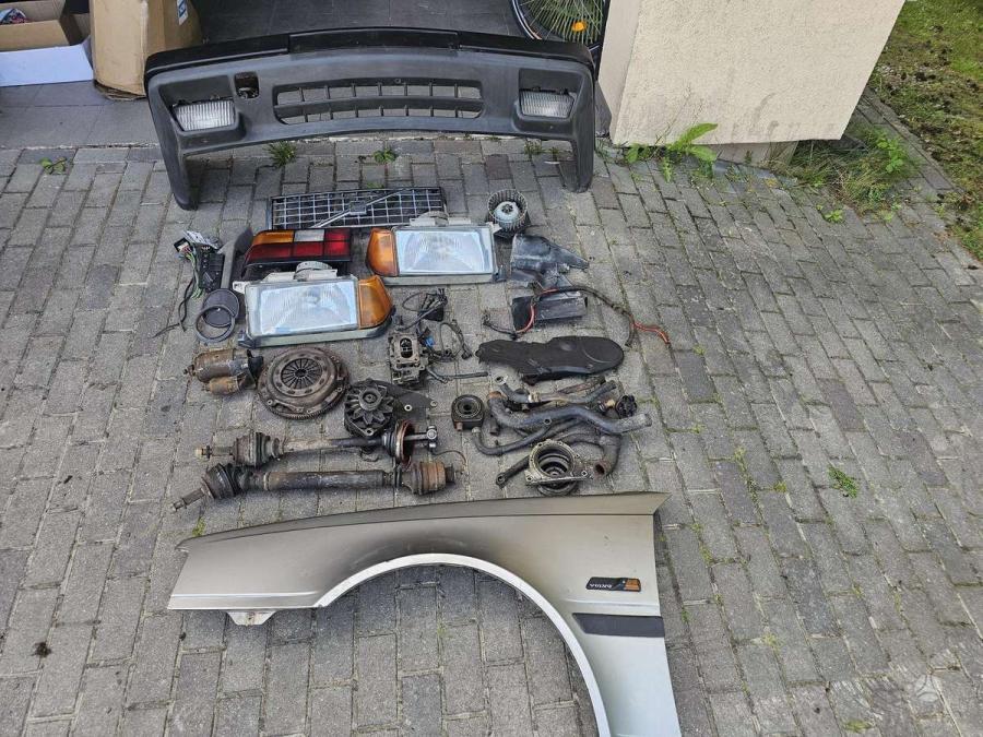 Grey Volvo 440 1989 in Riga, with an engine capacity of 1.72 L and mileage of 117 thousand km for 2900 €, photo 39 on AUTOMOTO.COM.LV