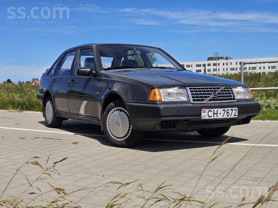Серый Вольво 440 1989 в Рига, объемом двигателя 1.70 л и пробегом 118 тыс. км за 1700 €, фото 3 на AUTOMOTO.COM.LV