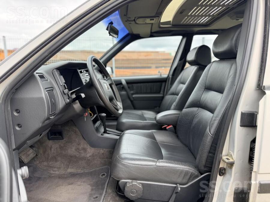 Grey Volvo 460 1996 in Riga, with an engine capacity of 1.80 L and mileage of 74 thousand km for 4995 €, photo 9 on AUTOMOTO.COM.LV