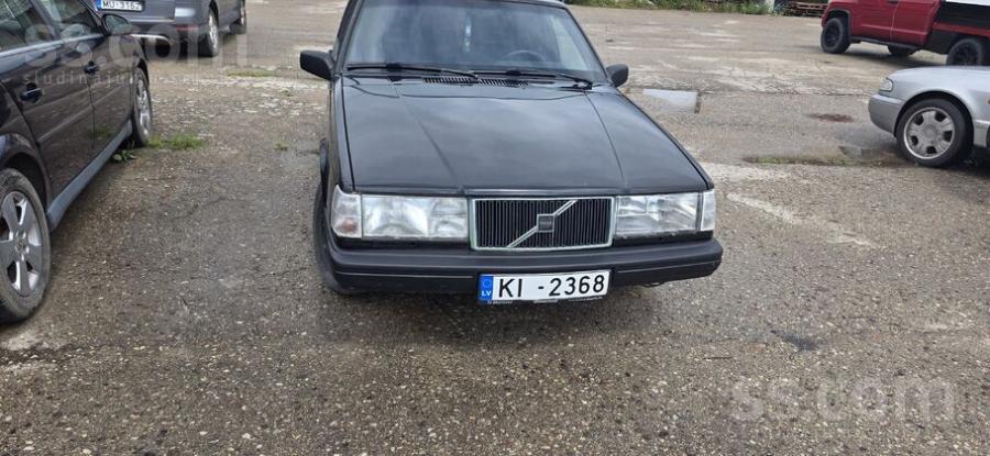 Black Volvo 740 1989 in Madona, with an engine capacity of 2.30 L and mileage of 536 thousand km for 3800 €, photo 1 on AUTOMOTO.COM.LV