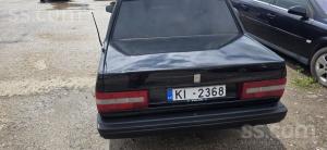 Black Volvo 740 1989 in Madona, with an engine capacity of 2.30 L and mileage of 536 thousand km for 3800 €, photo 4 on AUTOMOTO.COM.LV