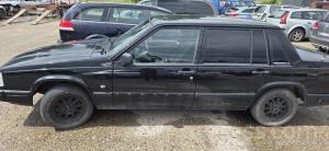 Black Volvo 740 1989 in Madona, with an engine capacity of 2.30 L and mileage of 536 thousand km for 3800 €, photo 5 on AUTOMOTO.COM.LV