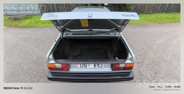 Grey Volvo 740 1986 in Tukums, with an engine capacity of 2.30 L and mileage of 333 thousand km for 4500 €, photo 8 on AUTOMOTO.COM.LV