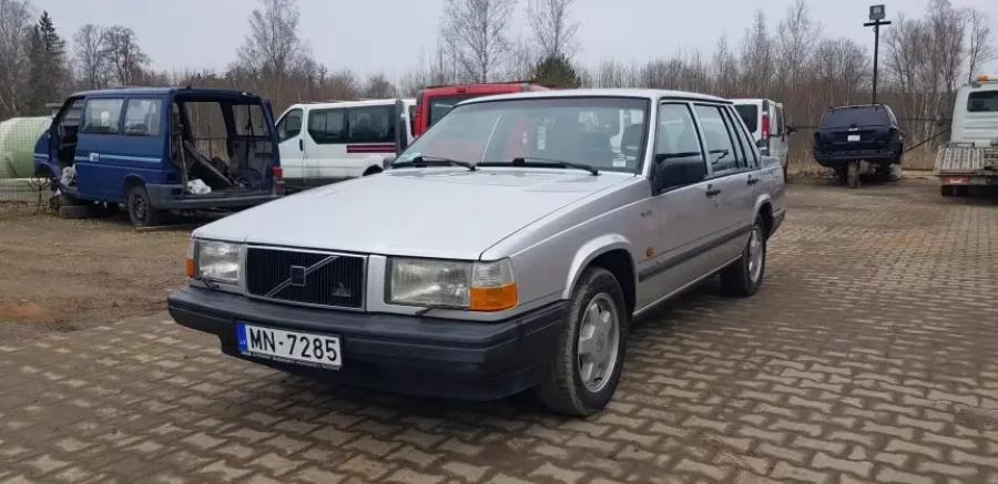 Pelēks Volvo 740 1990 Valmiera, ar dzinēja tilpumu 2.30 L un nobraukumu 369 tūkst. km par 3250 €, foto 8 vietnē AUTOMOTO.COM.LV