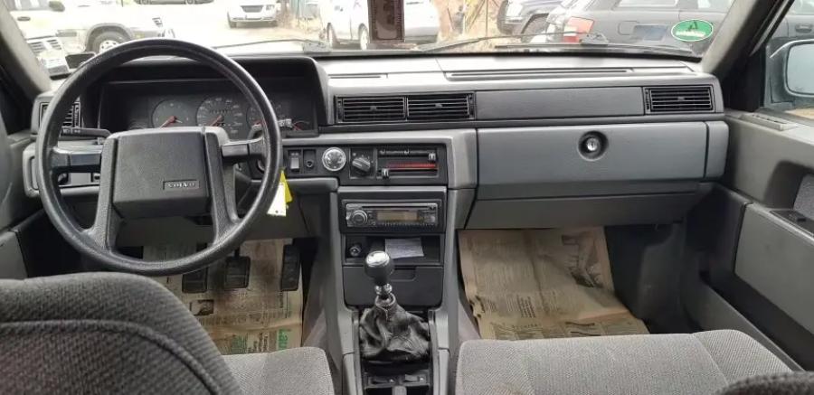 Pelēks Volvo 740 1990 Valmiera, ar dzinēja tilpumu 2.30 L un nobraukumu 369 tūkst. km par 3250 €, foto 10 vietnē AUTOMOTO.COM.LV