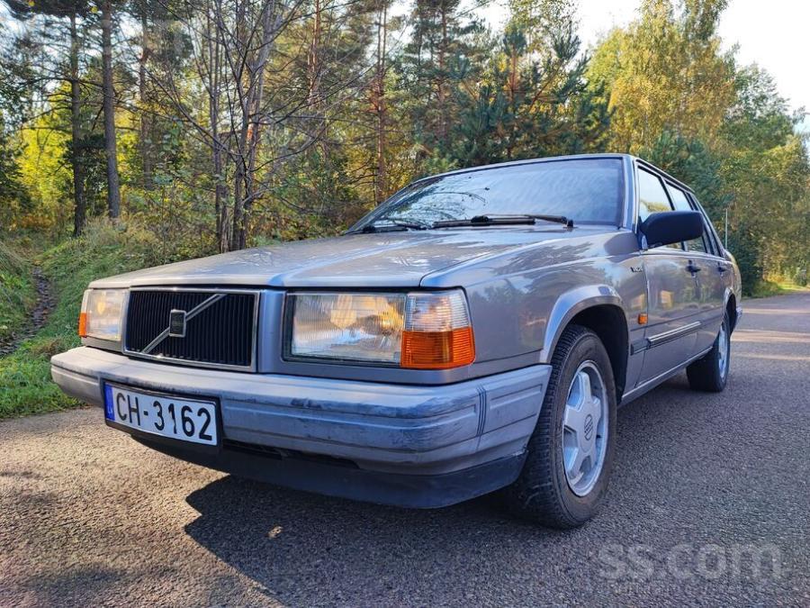 Серый Вольво 740 1990 в Рига, объемом двигателя 2.00 л и пробегом 404 тыс. км за 2700 €, фото 1 на AUTOMOTO.COM.LV