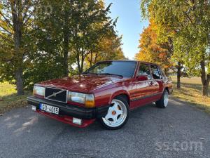 Sarkans Volvo 740 1987 Kuldīga, ar dzinēja tilpumu 2.30 L un nobraukumu 345 tūkst. km par 5700 €, foto  vietnē AUTOMOTO.COM.LV