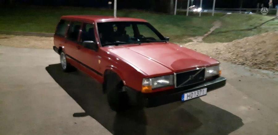 Красный Вольво 740 1989 в Вильнюс, объемом двигателя 2.32 л и пробегом 300 тыс. км за 2500 €, фото 7 на AUTOMOTO.COM.LV