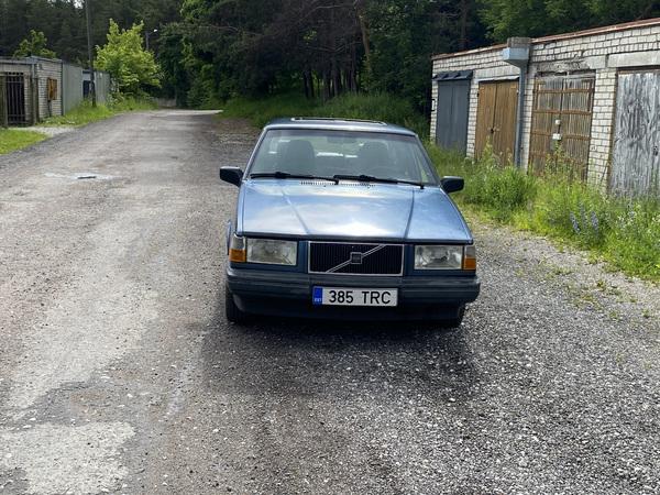 Volvo 740 1990 in Tallinn, with an engine capacity of 2.40 L and mileage of 853 thousand km for 1000 €, photo 1 on AUTOMOTO.COM.LV