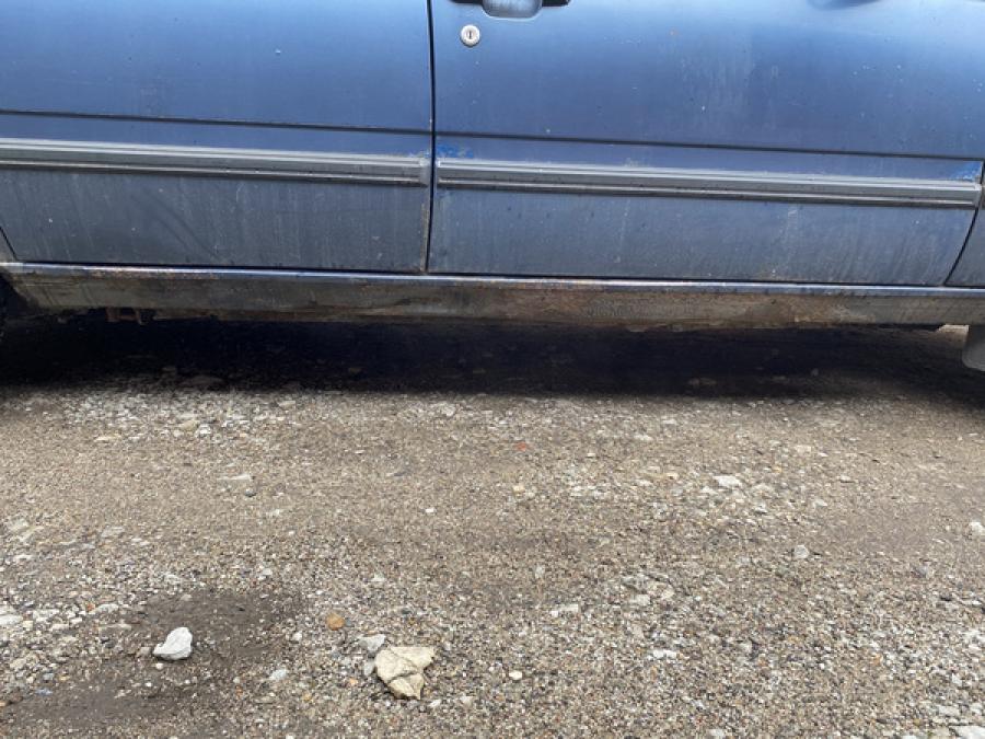 Volvo 740 1990 in Tallinn, with an engine capacity of 2.40 L and mileage of 853 thousand km for 1000 €, photo 12 on AUTOMOTO.COM.LV