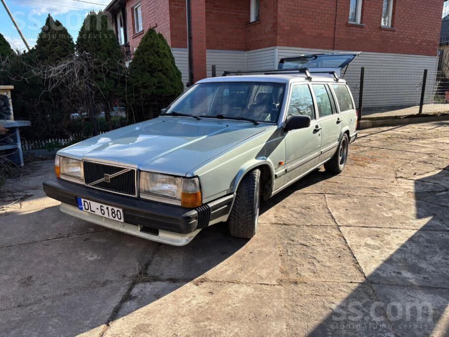 White Volvo 740 1987 in Jelgava, with an engine capacity of 2.30 L and mileage of 402 thousand km for 4500 €, photo 1 on AUTOMOTO.COM.LV