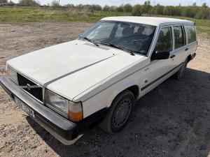 Balts Volvo 740 1988 Jehvi, ar dzinēja tilpumu 2.40 L un nobraukumu 233 tūkst. km par 3000 €, foto 3 vietnē AUTOMOTO.COM.LV