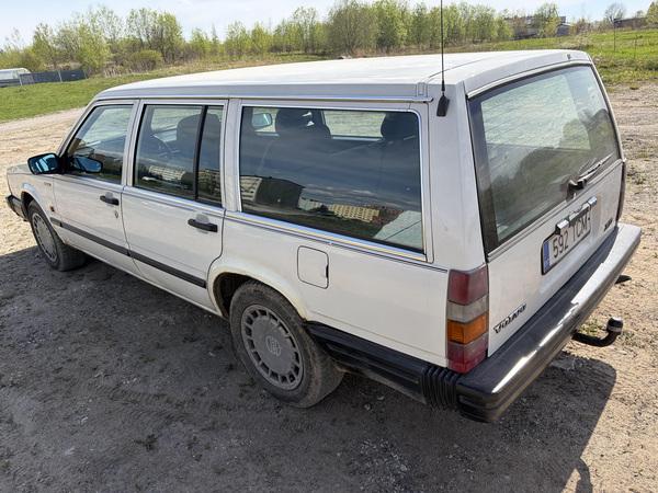 Balts Volvo 740 1988 Jehvi, ar dzinēja tilpumu 2.40 L un nobraukumu 233 tūkst. km par 3000 €, foto 3 vietnē AUTOMOTO.COM.LV