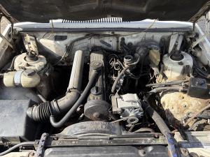 Balts Volvo 740 1988 Jehvi, ar dzinēja tilpumu 2.40 L un nobraukumu 233 tūkst. km par 3000 €, foto 15 vietnē AUTOMOTO.COM.LV