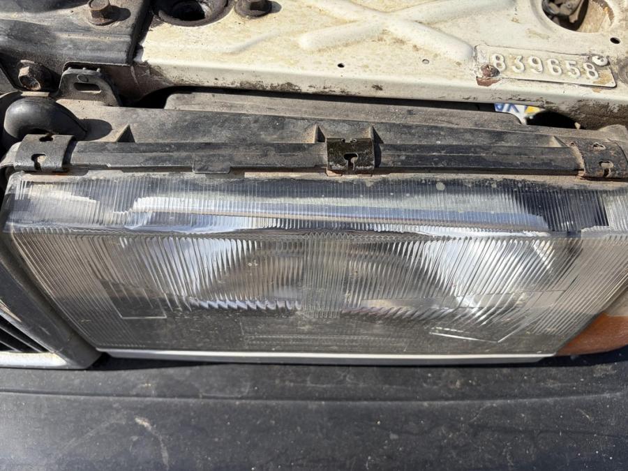 Balts Volvo 740 1988 Jehvi, ar dzinēja tilpumu 2.40 L un nobraukumu 233 tūkst. km par 3000 €, foto 31 vietnē AUTOMOTO.COM.LV