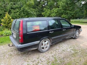 Melns Volvo 850 1996 Kuldīga, ar dzinēja tilpumu 2.40 L un nobraukumu 0 tūkst. km par 1500 €, foto 5 vietnē AUTOMOTO.COM.LV