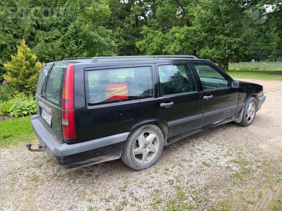 Melns Volvo 850 1996 Kuldīga, ar dzinēja tilpumu 2.40 L un nobraukumu 0 tūkst. km par 1500 €, foto 5 vietnē AUTOMOTO.COM.LV
