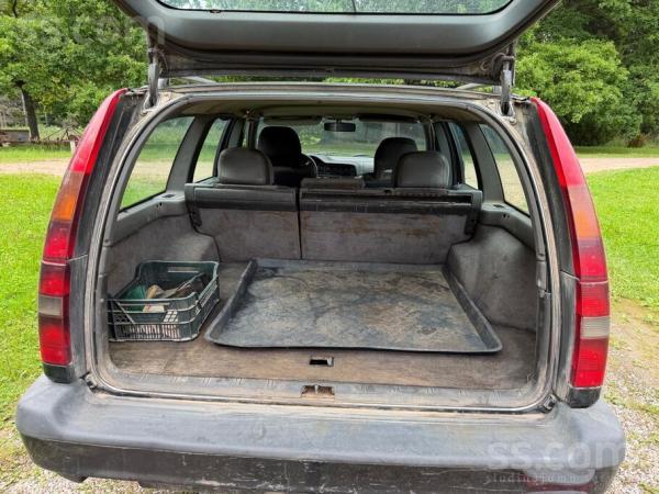 Melns Volvo 850 1996 Kuldīga, ar dzinēja tilpumu 2.40 L un nobraukumu 0 tūkst. km par 1500 €, foto 6 vietnē AUTOMOTO.COM.LV